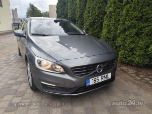 Grey Volvo V60 2017 in Paide, with an engine capacity of 2.00 L and mileage of 204 thousand km for 9990 €, photo 10 on AUTOMOTO.COM.LV