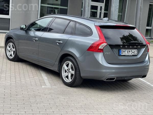 Grey Volvo V60 2017 in Jurmala, with an engine capacity of 2.00 L and mileage of 0 thousand km for 8250 €, photo 2 on AUTOMOTO.COM.LV