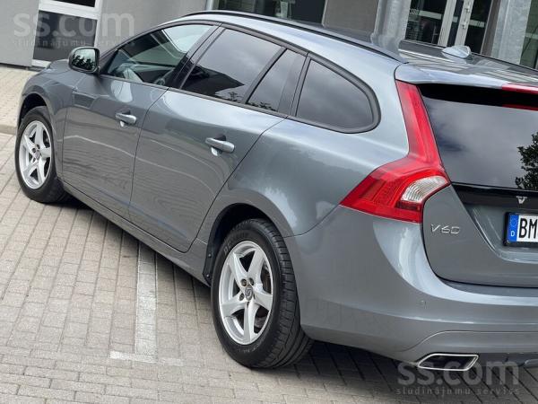Pelēks Volvo V60 2017 Jūrmala, ar dzinēja tilpumu 2.00 L un nobraukumu 0 tūkst. km par 8250 €, foto 7 vietnē AUTOMOTO.COM.LV