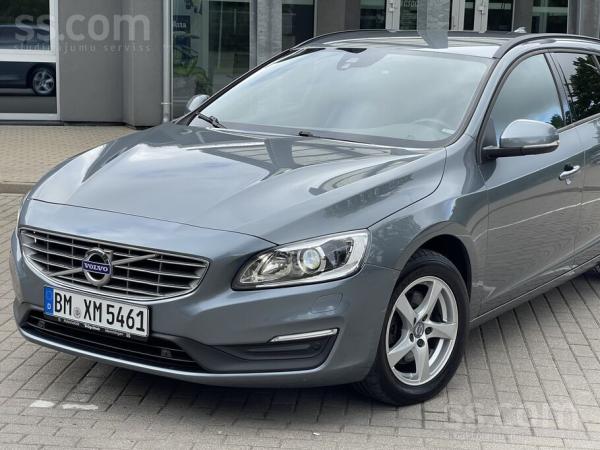 Pelēks Volvo V60 2017 Jūrmala, ar dzinēja tilpumu 2.00 L un nobraukumu 0 tūkst. km par 8250 €, foto 10 vietnē AUTOMOTO.COM.LV
