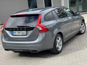 Grey Volvo V60 2017 in Jurmala, with an engine capacity of 2.00 L and mileage of 232 thousand km for 8250 €, photo 7 on AUTOMOTO.COM.LV