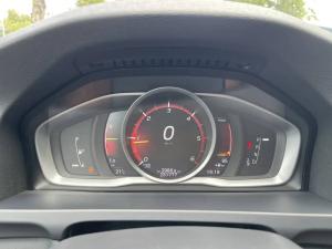 Grey Volvo V60 2017 in Jurmala, with an engine capacity of 2.00 L and mileage of 232 thousand km for 8250 €, photo 20 on AUTOMOTO.COM.LV