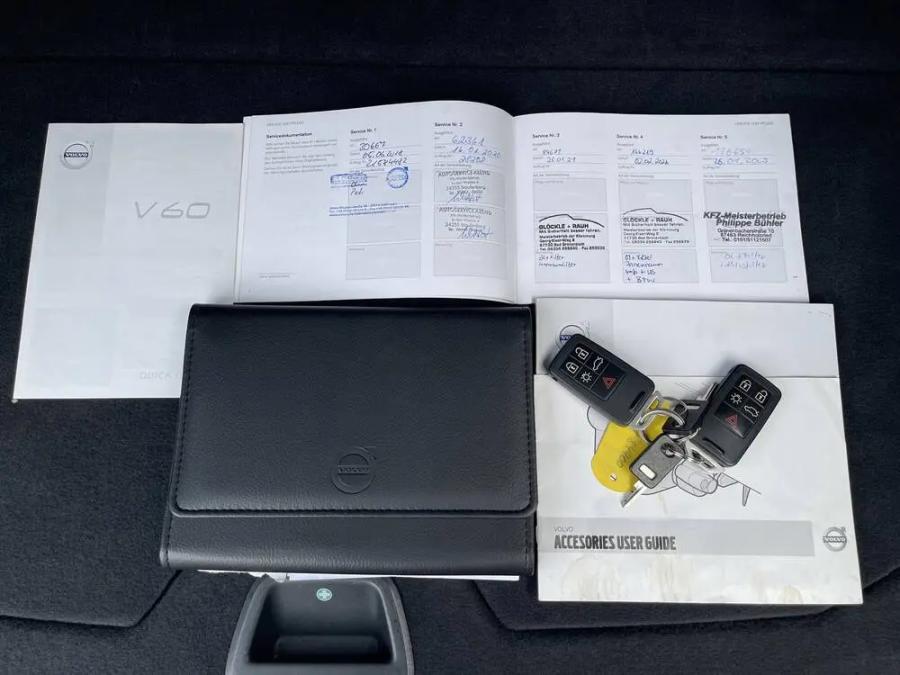 Grey Volvo V60 2017 in Jurmala, with an engine capacity of 2.00 L and mileage of 232 thousand km for 8250 €, photo 35 on AUTOMOTO.COM.LV