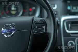 Grey Volvo V60 2017 in Liepaja, with an engine capacity of 2.00 L and mileage of 114 thousand km for 9500 €, photo 18 on AUTOMOTO.COM.LV