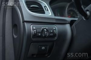 Grey Volvo V60 2017 in Liepaja, with an engine capacity of 2.00 L and mileage of 114 thousand km for 9500 €, photo 26 on AUTOMOTO.COM.LV