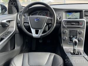 Pelēks Volvo V60 2017 Rīga, ar dzinēja tilpumu 2.00 L un nobraukumu 166 tūkst. km par 10900 €, foto 5 vietnē AUTOMOTO.COM.LV