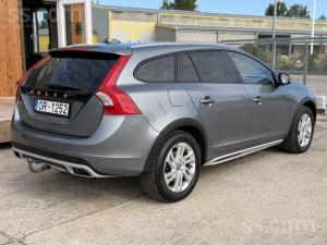 Pelēks Volvo V60 2017 Rīga, ar dzinēja tilpumu 2.00 L un nobraukumu 166 tūkst. km par 10900 €, foto 18 vietnē AUTOMOTO.COM.LV