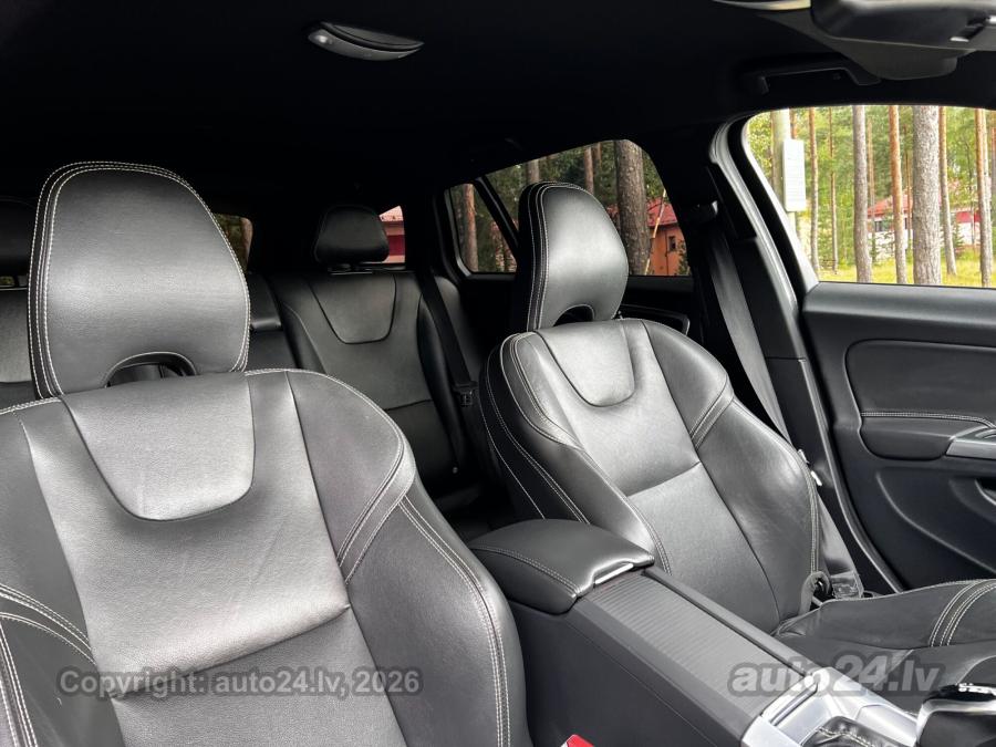 Серый Вольво B60 2017 в Таллин, объемом двигателя 2.00 л и пробегом 220 тыс. км за 10000 €, фото 14 на AUTOMOTO.COM.LV