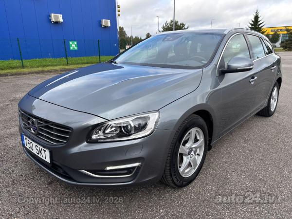 Volvo V60 2017 Paide vietnē Pelēks Volvo V60 2017 Paide, ar dzinēja tilpumu 2.00 L un nobraukumu 224 tūkst. km par 10490 €, foto 1 vietnē AUTOMOTO.COM.LV