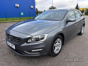 Grey Volvo V60 2017 in Paide, with an engine capacity of 2.00 L and mileage of 224 thousand km for 10490 €, photo  on AUTOMOTO.COM.LV
