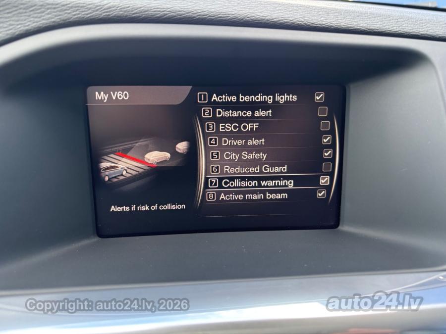 Grey Volvo V60 2017 in Paide, with an engine capacity of 2.00 L and mileage of 224 thousand km for 10490 €, photo 19 on AUTOMOTO.COM.LV