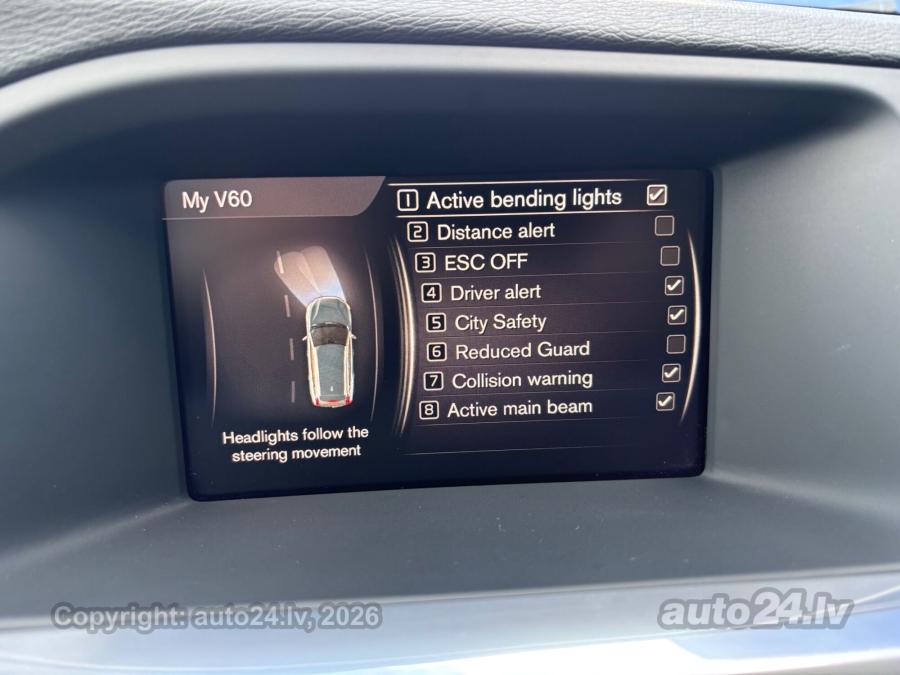 Grey Volvo V60 2017 in Paide, with an engine capacity of 2.00 L and mileage of 224 thousand km for 10490 €, photo 20 on AUTOMOTO.COM.LV