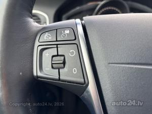 Grey Volvo V60 2017 in Paide, with an engine capacity of 2.00 L and mileage of 224 thousand km for 10490 €, photo 22 on AUTOMOTO.COM.LV