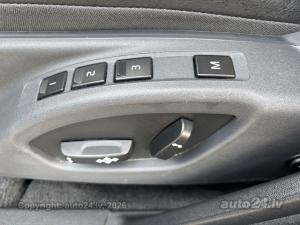Grey Volvo V60 2017 in Paide, with an engine capacity of 2.00 L and mileage of 224 thousand km for 10490 €, photo 24 on AUTOMOTO.COM.LV