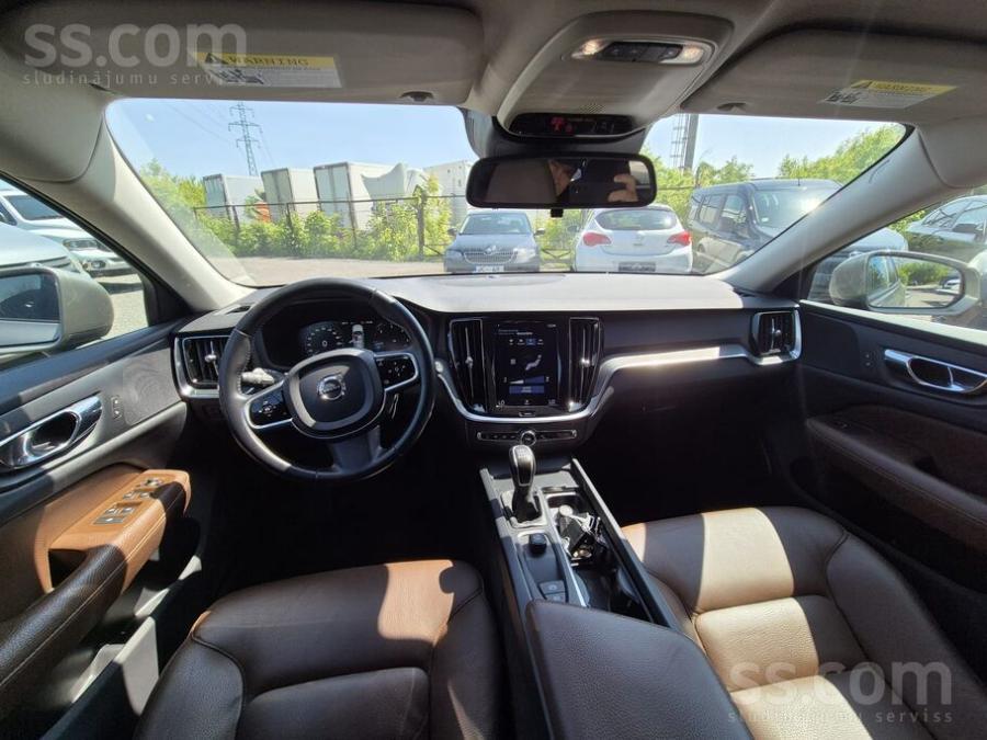 Pelēks Volvo V60 2018 Rīga, ar dzinēja tilpumu 2.00 L un nobraukumu 219 tūkst. km par 4500 €, foto 11 vietnē AUTOMOTO.COM.LV
