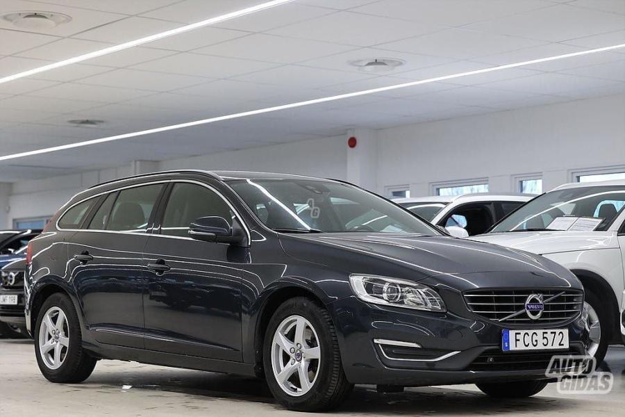 Grey Volvo V60 2018 in Kaunas, with an engine capacity of 0.00 L and mileage of 92 thousand km for 23418 €, photo 7 on AUTOMOTO.COM.LV