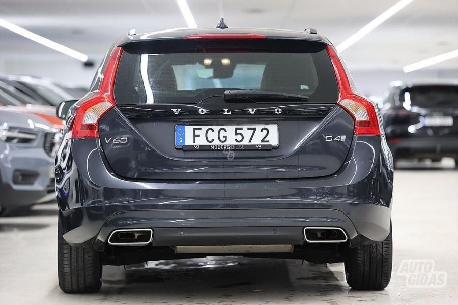 Grey Volvo V60 2018 in Kaunas, with an engine capacity of 0.00 L and mileage of 92 thousand km for 23418 €, photo 9 on AUTOMOTO.COM.LV