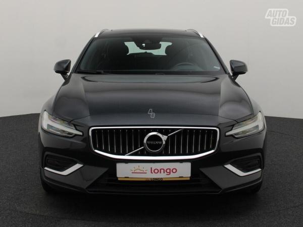 Grey Volvo V60 2018 in Vilnius, with an engine capacity of 2.00 L and mileage of 219 thousand km for 17199 €, photo 3 on AUTOMOTO.COM.LV