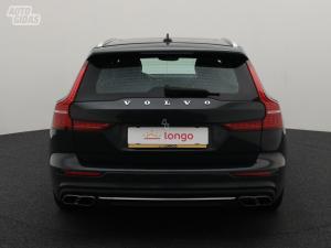 Grey Volvo V60 2018 in Vilnius, with an engine capacity of 2.00 L and mileage of 219 thousand km for 17199 €, photo 5 on AUTOMOTO.COM.LV