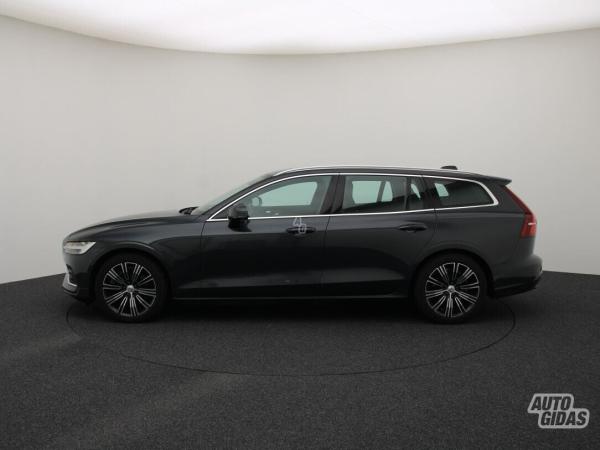 Grey Volvo V60 2018 in Vilnius, with an engine capacity of 2.00 L and mileage of 219 thousand km for 17199 €, photo 6 on AUTOMOTO.COM.LV