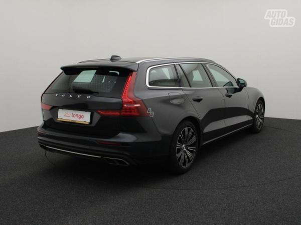 Grey Volvo V60 2018 in Vilnius, with an engine capacity of 2.00 L and mileage of 219 thousand km for 17199 €, photo 8 on AUTOMOTO.COM.LV