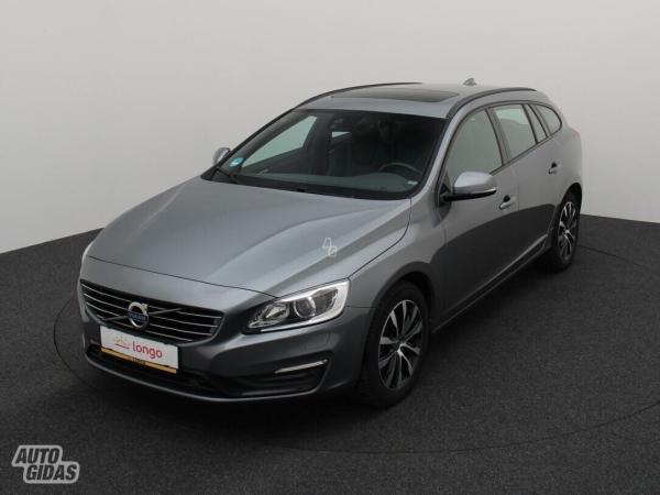 Grey Volvo V60 2018 in Vilnius, with an engine capacity of 2.00 L and mileage of 206 thousand km for 13699 €, photo 1 on AUTOMOTO.COM.LV