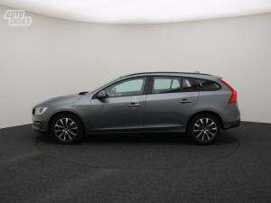 Pelēks Volvo V60 2018 Viļņa, ar dzinēja tilpumu 2.00 L un nobraukumu 206 tūkst. km par 13699 €, foto 6 vietnē AUTOMOTO.COM.LV