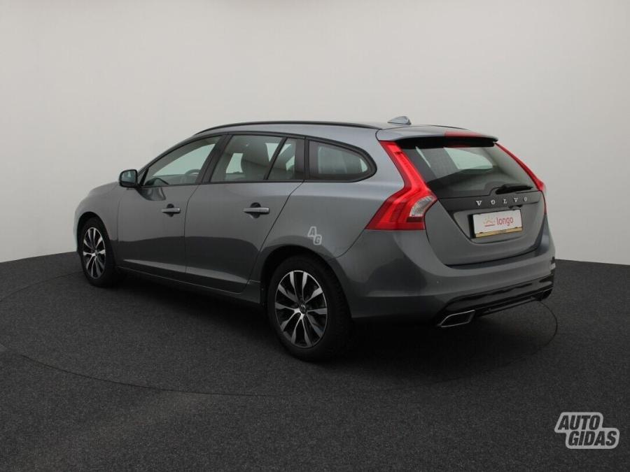 Pelēks Volvo V60 2018 Viļņa, ar dzinēja tilpumu 2.00 L un nobraukumu 206 tūkst. km par 13699 €, foto 7 vietnē AUTOMOTO.COM.LV