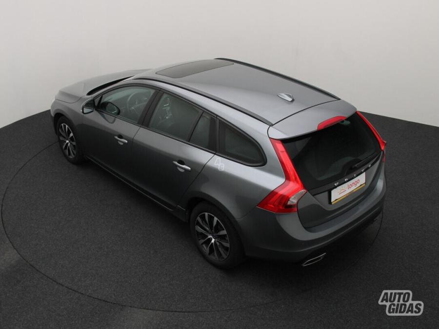 Pelēks Volvo V60 2018 Viļņa, ar dzinēja tilpumu 2.00 L un nobraukumu 206 tūkst. km par 13699 €, foto 12 vietnē AUTOMOTO.COM.LV