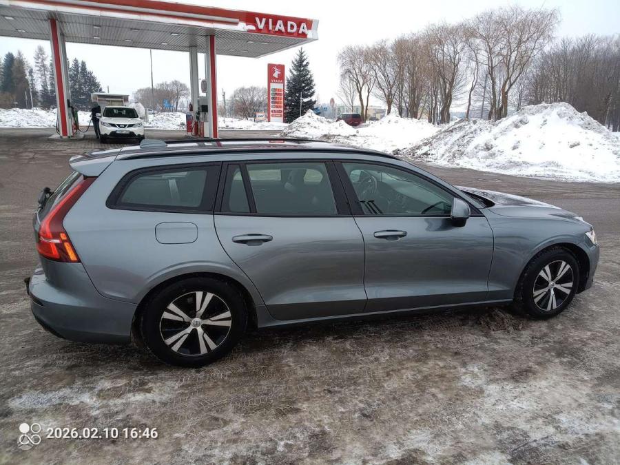 Pelēks Volvo V60 2018 Kretinga, ar dzinēja tilpumu 1.97 L un nobraukumu 320 tūkst. km par 9800 €, foto 4 vietnē AUTOMOTO.COM.LV