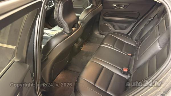 Серый Вольво B60 2018 в Тарту, объемом двигателя 2.00 л и пробегом 303 тыс. км за 16000 €, фото 11 на AUTOMOTO.COM.LV