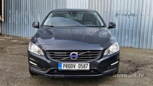 Grey Volvo V60 2018 in Tallinn, with an engine capacity of 2.00 L and mileage of 161 thousand km for 9950 €, photo 7 on AUTOMOTO.COM.LV