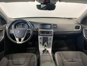 Grey Volvo V60 2018 in Tallinn, with an engine capacity of 1.97 L and mileage of 117 thousand km for 11490 €, photo 14 on AUTOMOTO.COM.LV