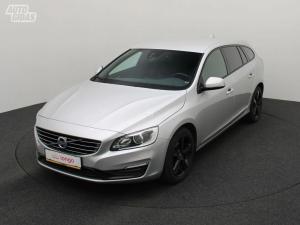 Pelēks Volvo V60 2018 Viļņa, ar dzinēja tilpumu 2.00 L un nobraukumu 182 tūkst. km par 12999 €, foto  vietnē AUTOMOTO.COM.LV