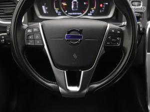 Grey Volvo V60 2018 in Vilnius, with an engine capacity of 2.00 L and mileage of 182 thousand km for 12999 €, photo 19 on AUTOMOTO.COM.LV