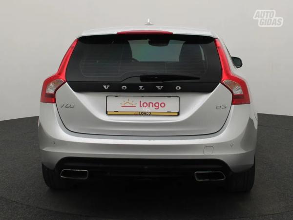 Pelēks Volvo V60 2018 Viļņa, ar dzinēja tilpumu 2.00 L un nobraukumu 222 tūkst. km par 11899 €, foto 5 vietnē AUTOMOTO.COM.LV