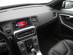 Серый Вольво B60 2018 в Вильнюс, объемом двигателя 2.00 л и пробегом 222 тыс. км за 11899 €, фото 22 на AUTOMOTO.COM.LV