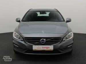 Серый Вольво B60 2018 в Вильнюс, объемом двигателя 2.00 л и пробегом 190 тыс. км за 11799 €, фото 4 на AUTOMOTO.COM.LV