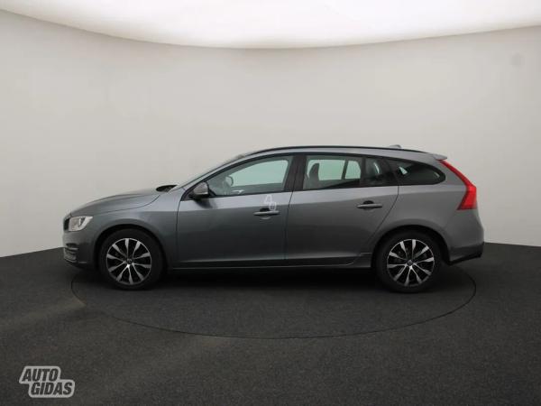 Pelēks Volvo V60 2018 Viļņa, ar dzinēja tilpumu 2.00 L un nobraukumu 190 tūkst. km par 11799 €, foto 6 vietnē AUTOMOTO.COM.LV