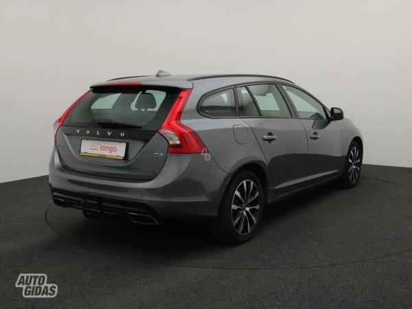Pelēks Volvo V60 2018 Viļņa, ar dzinēja tilpumu 2.00 L un nobraukumu 190 tūkst. km par 11799 €, foto 8 vietnē AUTOMOTO.COM.LV