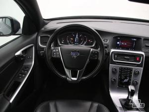 Серый Вольво B60 2018 в Вильнюс, объемом двигателя 2.00 л и пробегом 190 тыс. км за 11799 €, фото 18 на AUTOMOTO.COM.LV