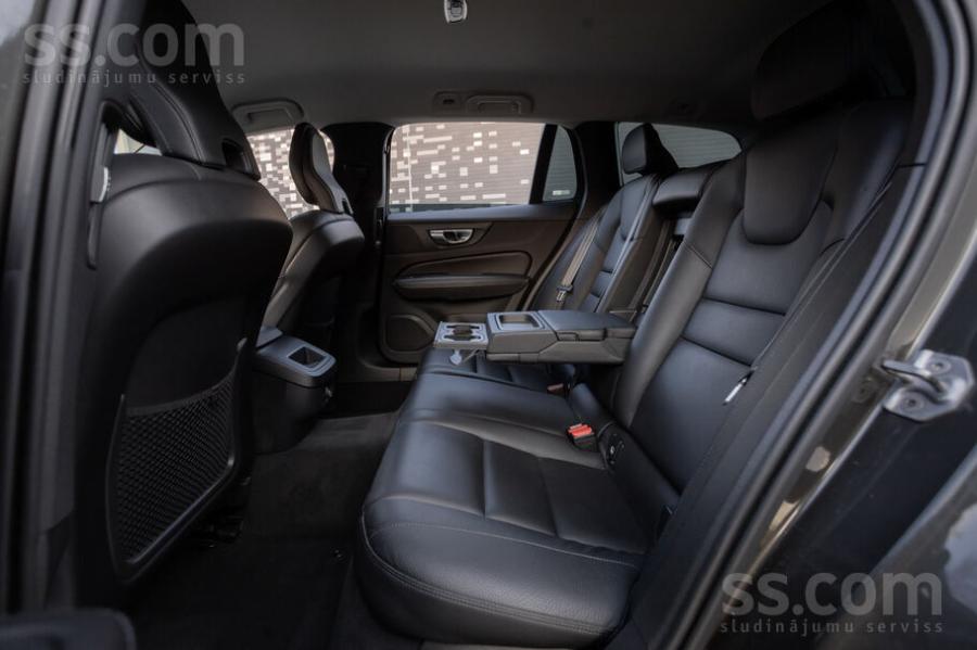 Grey Volvo V60 2018 in Jelgava, with an engine capacity of 2.00 L and mileage of 0 thousand km for 16490 €, photo 16 on AUTOMOTO.COM.LV