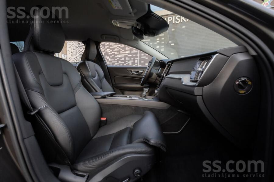 Grey Volvo V60 2018 in Jelgava, with an engine capacity of 2.00 L and mileage of 0 thousand km for 16490 €, photo 19 on AUTOMOTO.COM.LV