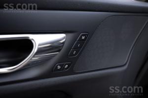 Grey Volvo V60 2018 in Jelgava, with an engine capacity of 2.00 L and mileage of 0 thousand km for 16490 €, photo 22 on AUTOMOTO.COM.LV