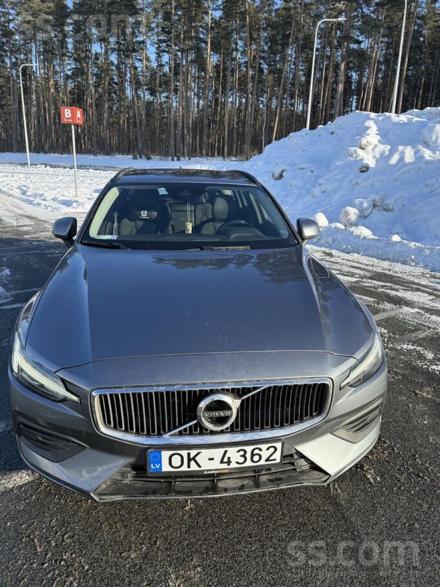 Pelēks Volvo V60 2018 Rīga, ar dzinēja tilpumu 2.00 L un nobraukumu 221 tūkst. km par 11950 €, foto 3 vietnē AUTOMOTO.COM.LV
