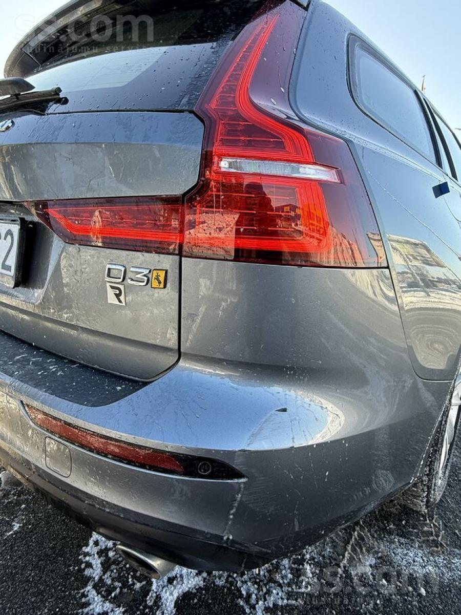 Pelēks Volvo V60 2018 Rīga, ar dzinēja tilpumu 2.00 L un nobraukumu 221 tūkst. km par 11950 €, foto 6 vietnē AUTOMOTO.COM.LV