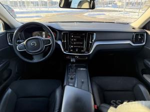 Pelēks Volvo V60 2018 Rīga, ar dzinēja tilpumu 2.00 L un nobraukumu 221 tūkst. km par 11950 €, foto 8 vietnē AUTOMOTO.COM.LV