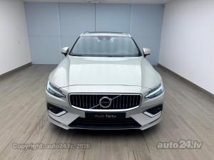 Grey Volvo V60 2018 in Tartu, with an engine capacity of 2.00 L and mileage of 144 thousand km for 24900 €, photo 6 on AUTOMOTO.COM.LV