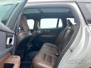 Grey Volvo V60 2018 in Tartu, with an engine capacity of 2.00 L and mileage of 144 thousand km for 24900 €, photo 11 on AUTOMOTO.COM.LV