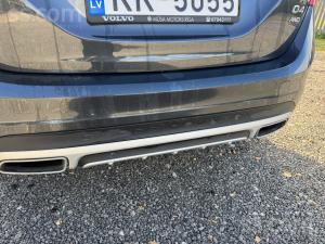 Grey Volvo V60 2018 in Valmiera, with an engine capacity of 2.40 L and mileage of 179 thousand km for 17500 €, photo 11 on AUTOMOTO.COM.LV